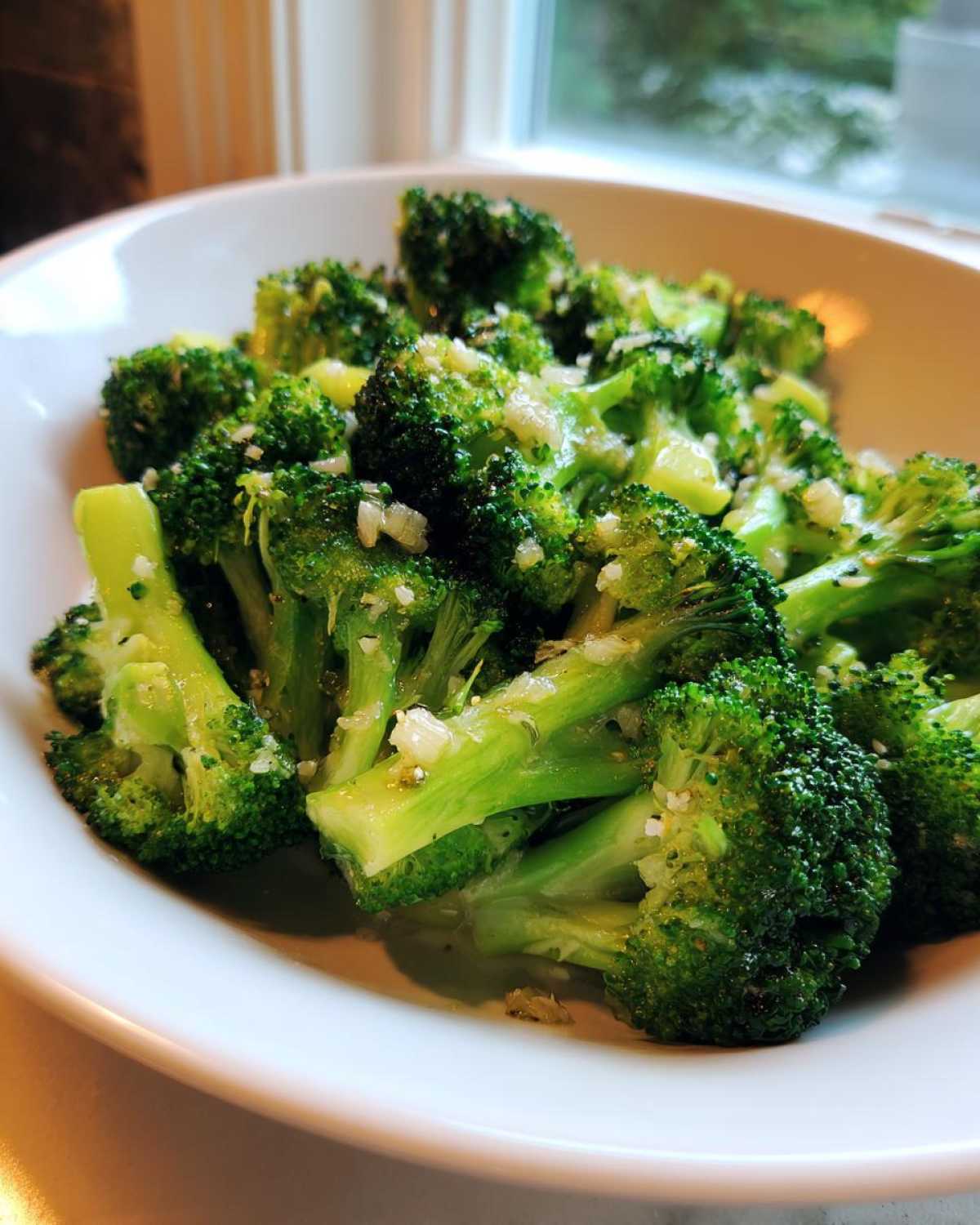 Amazing 15-Minute Steamed Broccoli Joy